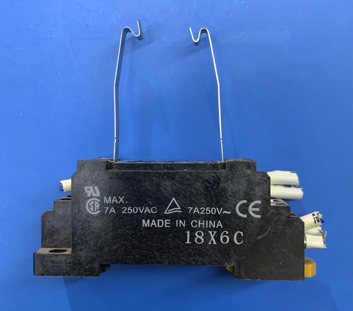 2-M4X10 8 Terminals 35mm DIN Rail Mounted Power Relay Socket Base Hold