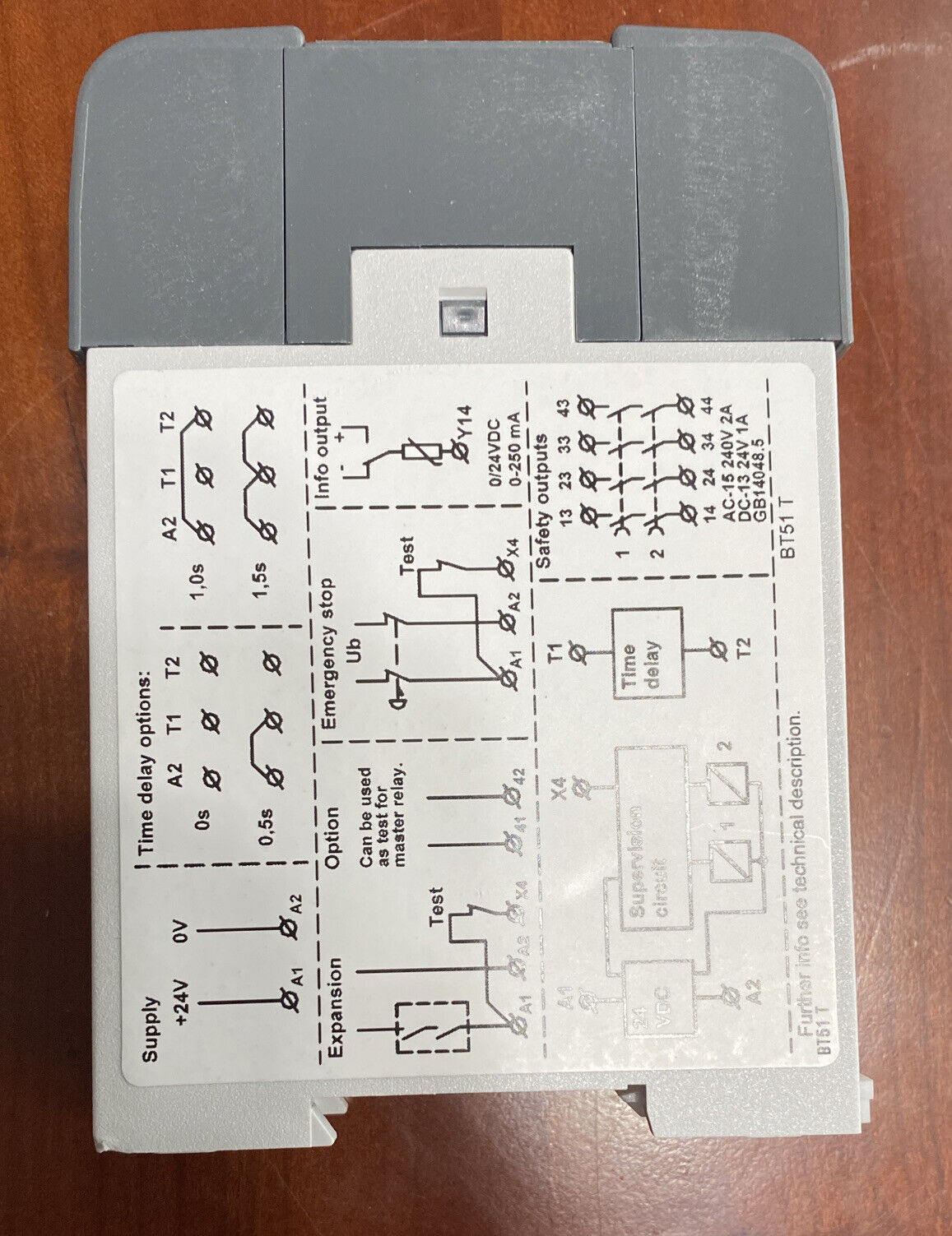 ABB 2TLA010033R3000 BT51T 24DC SAFETY RELAY